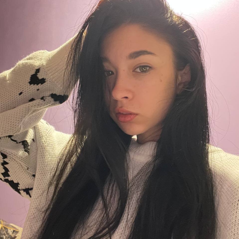 Anna_Way主播简介 | Stripchat