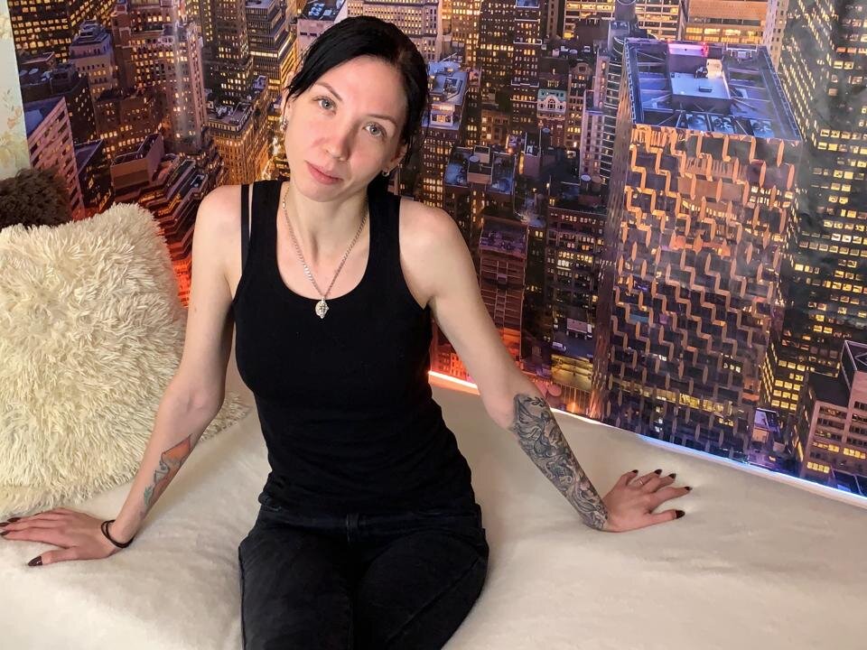 Anna_Van主播：免费直播性爱表演和聊天 | Stripchat