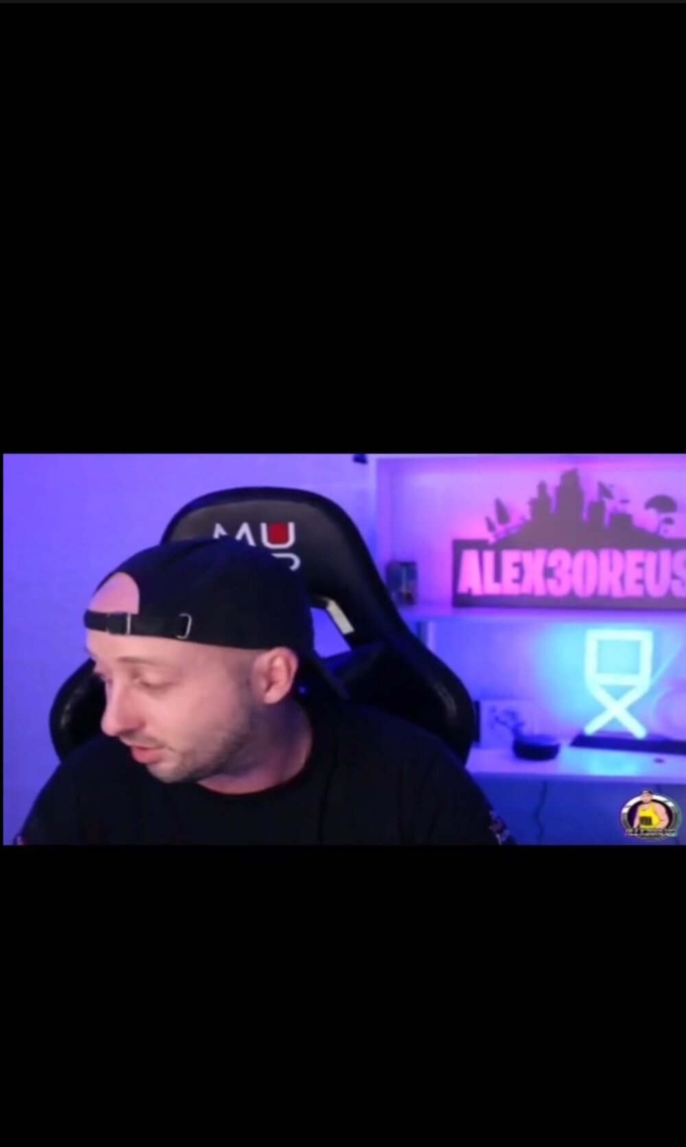 Alexreus33主播：免费直播性爱表演和聊天 | Stripchat