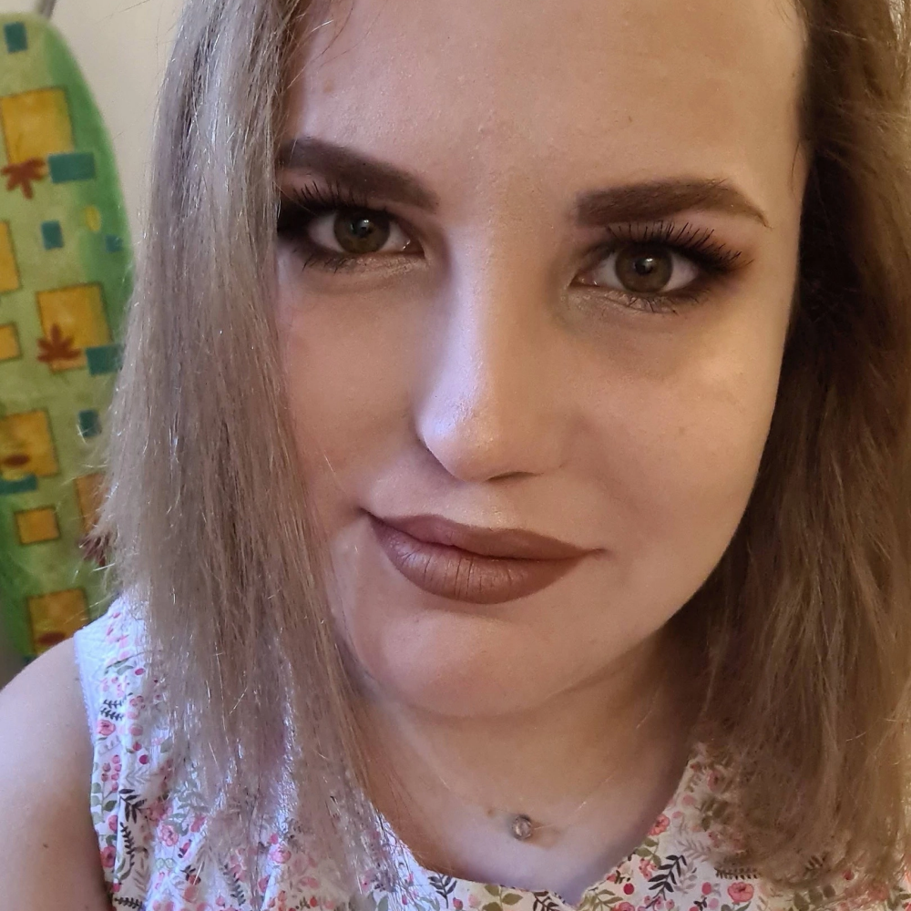 Modelo Webcam Vlada-13: Chat & Show de Sexo en Vivo Gratis | Stripchat