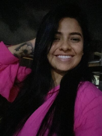 Nayladiaz Stripchat Webcam Model Profile And Free Live Sex Show