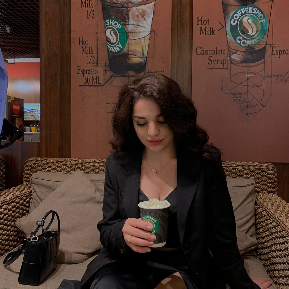 Sweet_cherry_2003 Free Live Webcam Show & XXX Chat | xHamsterLive