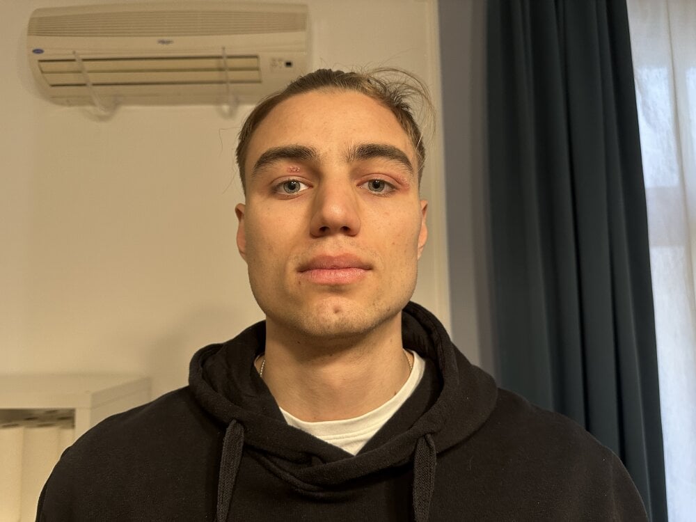 Kyle_Baker主播简介 | Stripchat