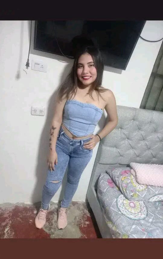 Modelo Webcam Dinna_valeria1: Chat & Show de Sexo en Vivo | Stripchat