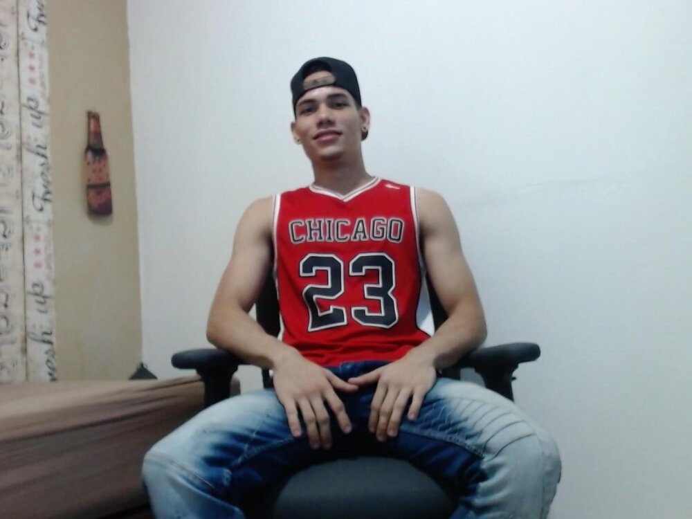 Ares Strong Cam Model Free Live Sex Show And Chat Stripchat