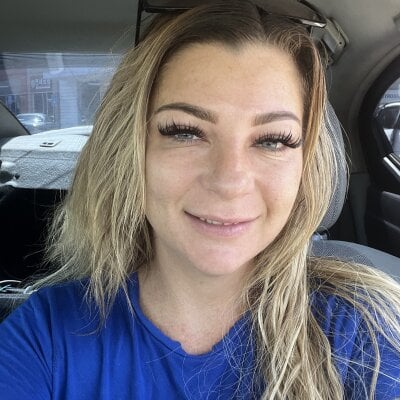 Modelo Webcam Itsleah_baby: Chat & Show de Sexo en Vivo | Stripchat