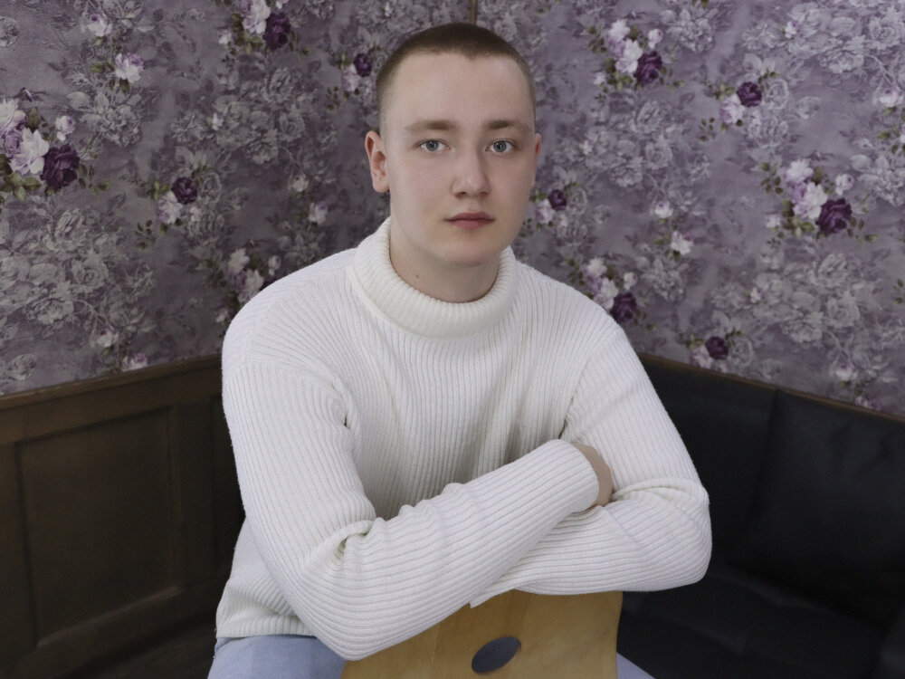 FinlaySanders主播：免费直播性爱表演和聊天 | Stripchat