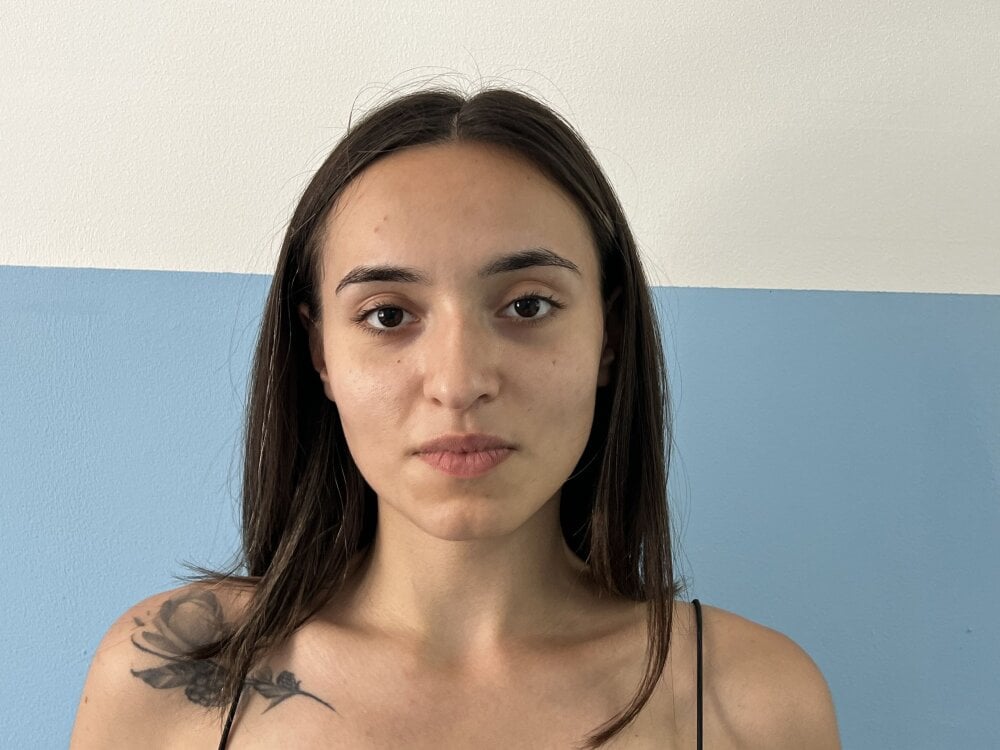 Show modela RueDoom na kameri: besplatni seks show i chat | Stripchat