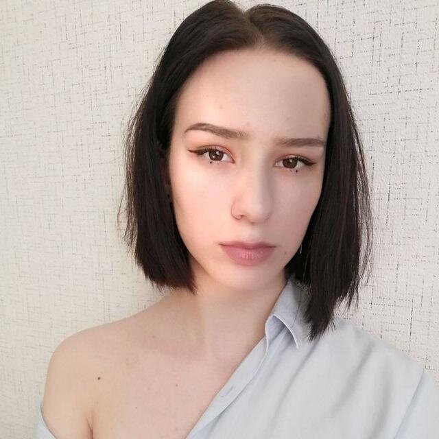 Ellie_Fox Webcam Model Profile | xHamsterLive