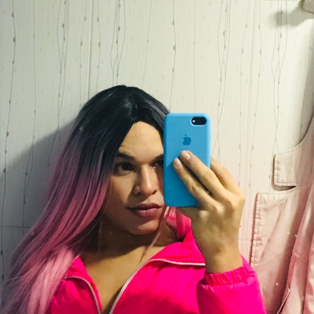 Sharol_ Free Live Webcam Show & XXX Chat | xHamsterLive