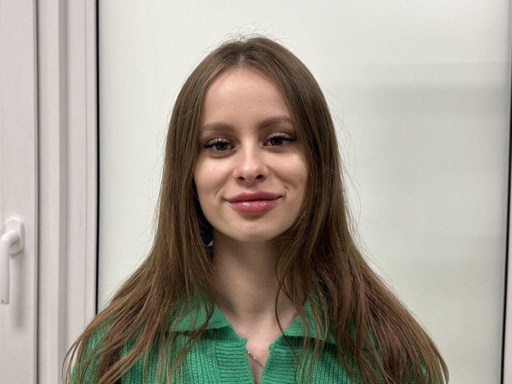 EmmaNet Cam Model Profile | Stripchat