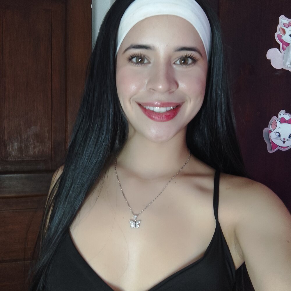 Emperatriz_Luxor Free Live Webcam Show & XXX Chat | xHamsterLive