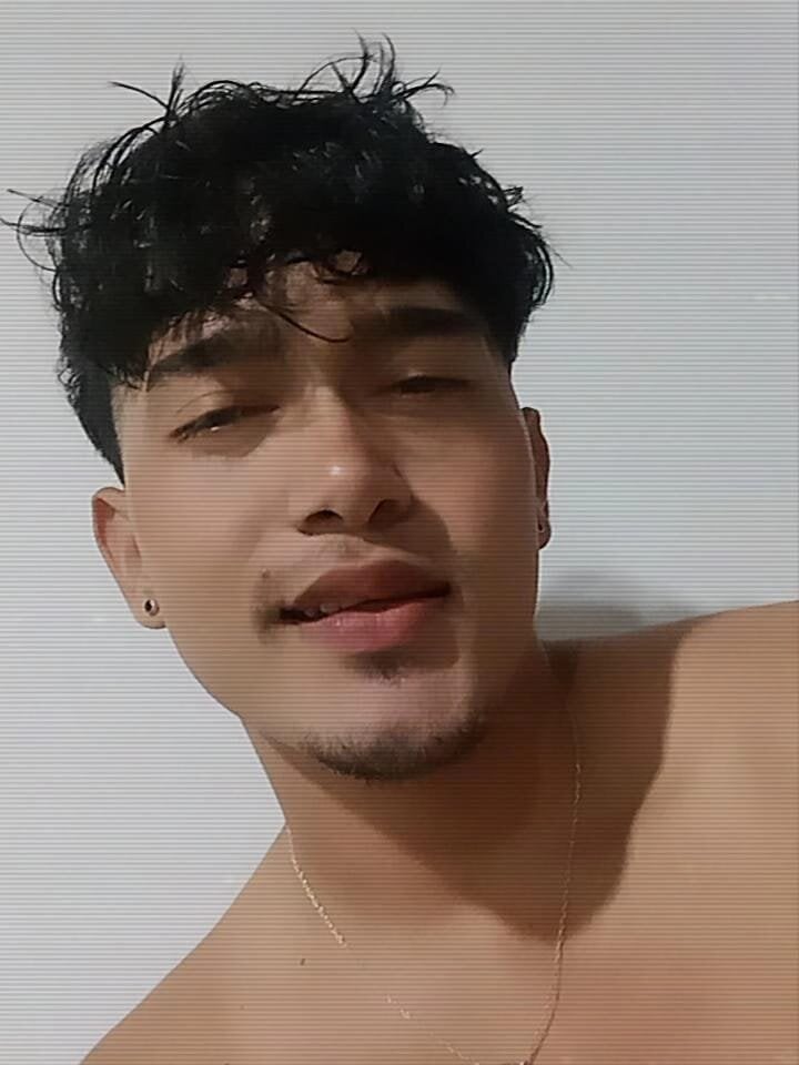 Christopher_25_主播：免费直播性爱表演和聊天 | Stripchat