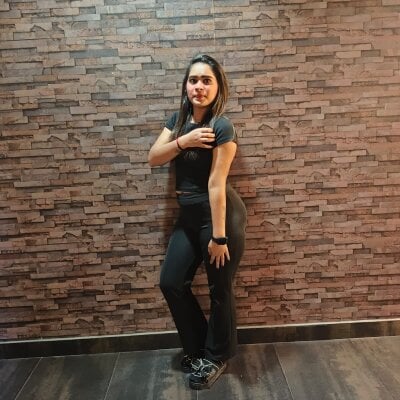 ALIA_SHARMA Cam Model Profile | Stripchat