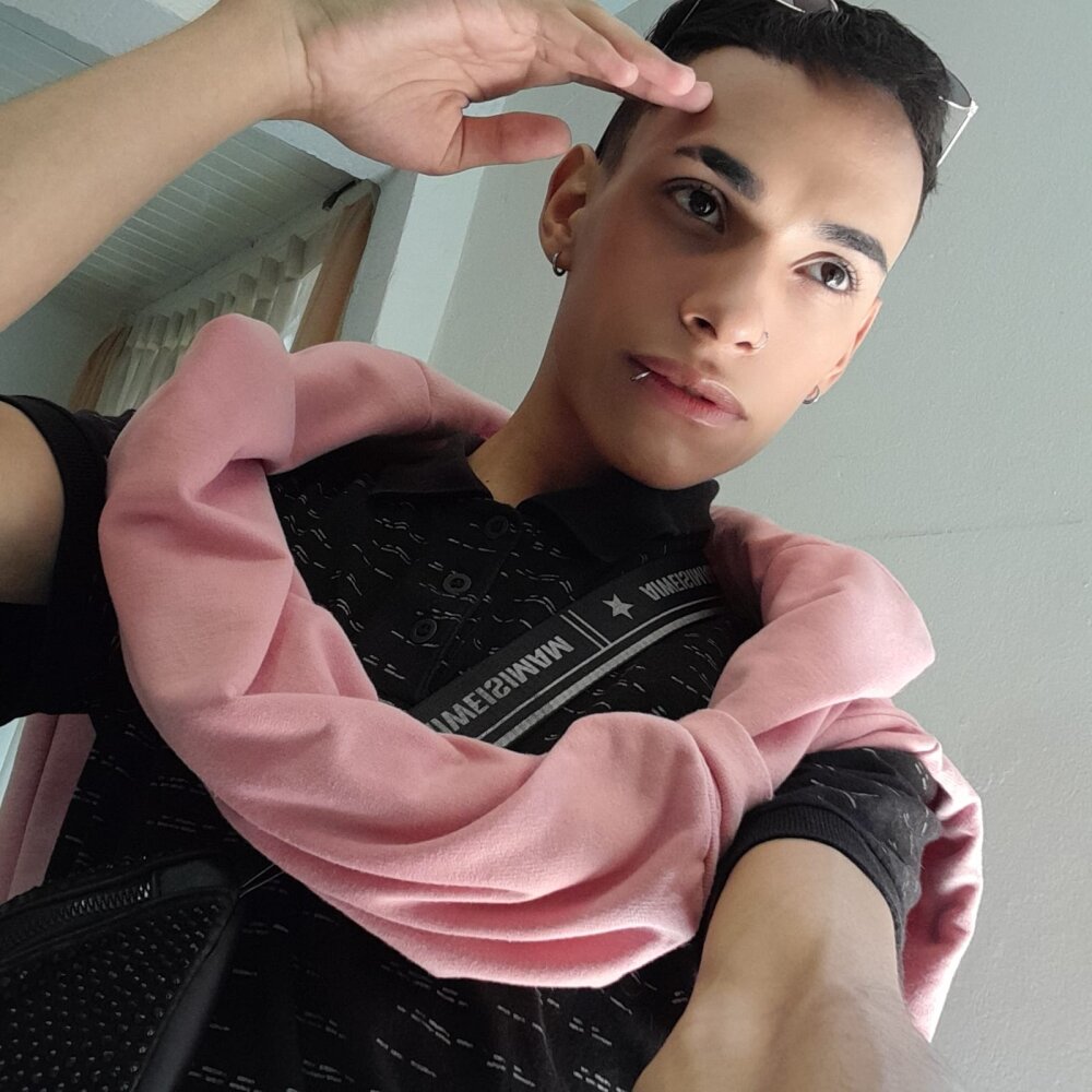 Andrew_rojas Gratis Live Webcam Show & XXX Chat | xHamsterLive