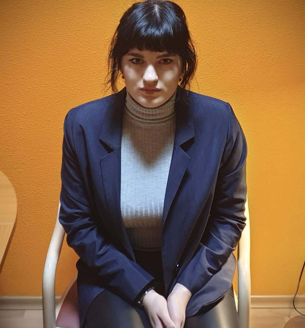 Hailey_Young主播简介 | Stripchat