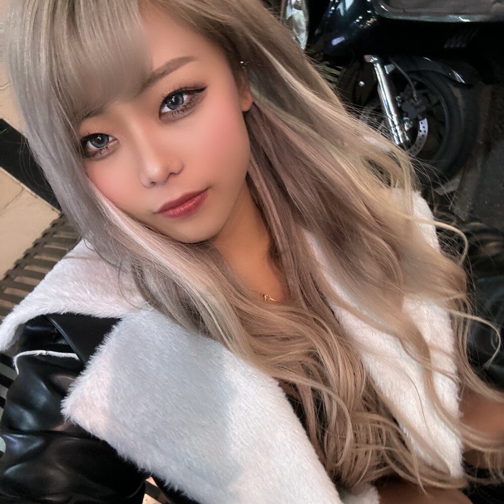 M_Kana Webcam Show | TKLiveChat