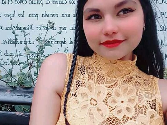 Mishell_ferretti Webcam Model Profile | xHamsterLive