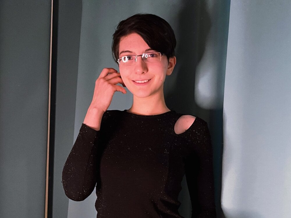 Perfil Modelo Webcam Lily_marlin | Stripchat