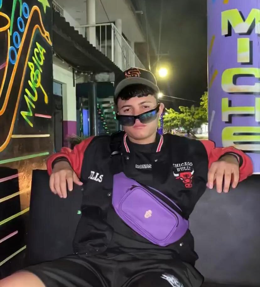 Sirius_lord主播：免费直播性爱表演和聊天 | Stripchat