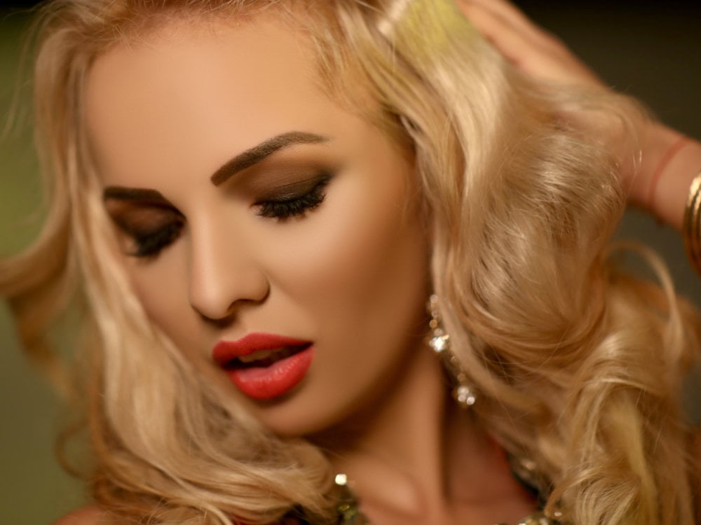 Show modela PreciousSophie na kameri: besplatni seks show i | Stripchat