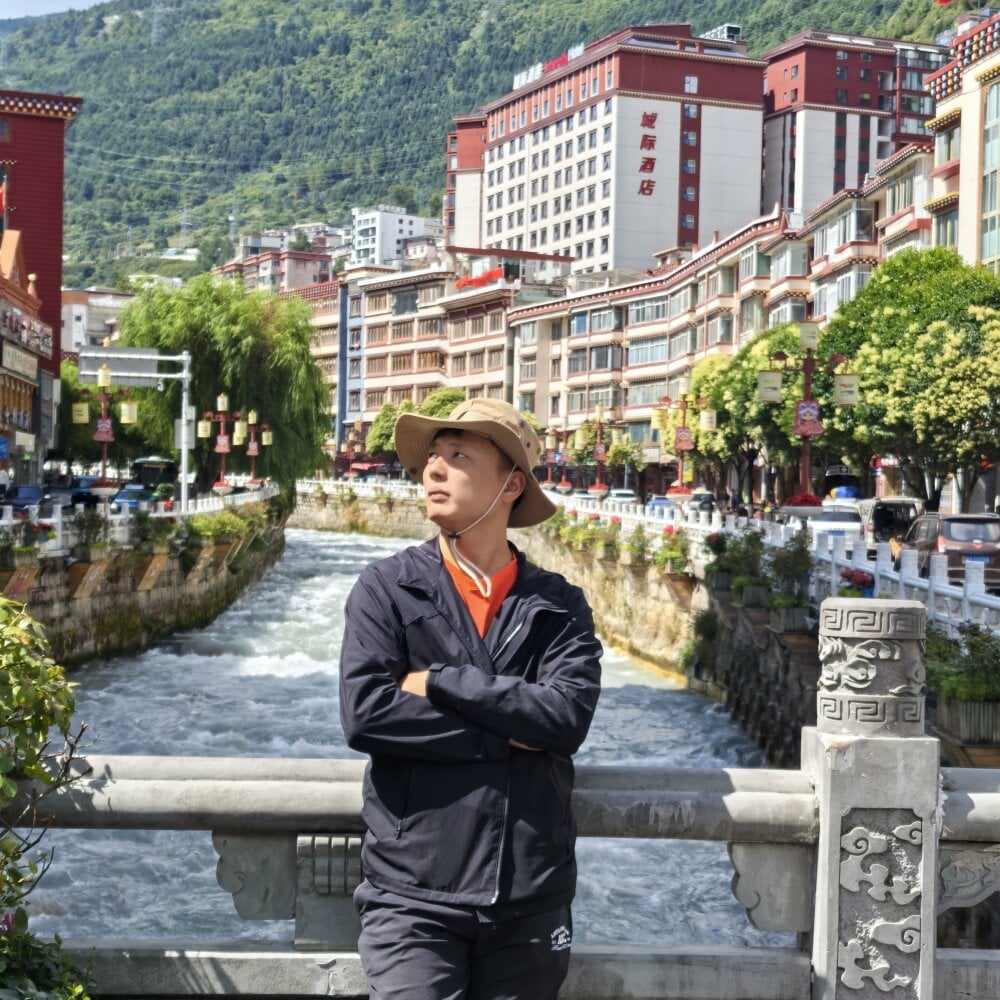 cakeboy520, 2024 yrs | Live Cam on StripZone