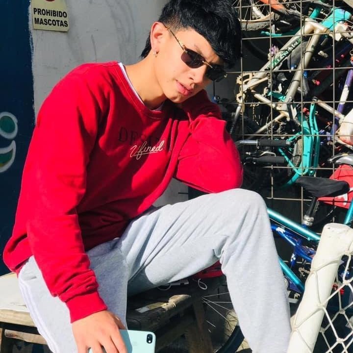 Show modela Isaac_Hawk na kameri: besplatni seks show i | Stripchat