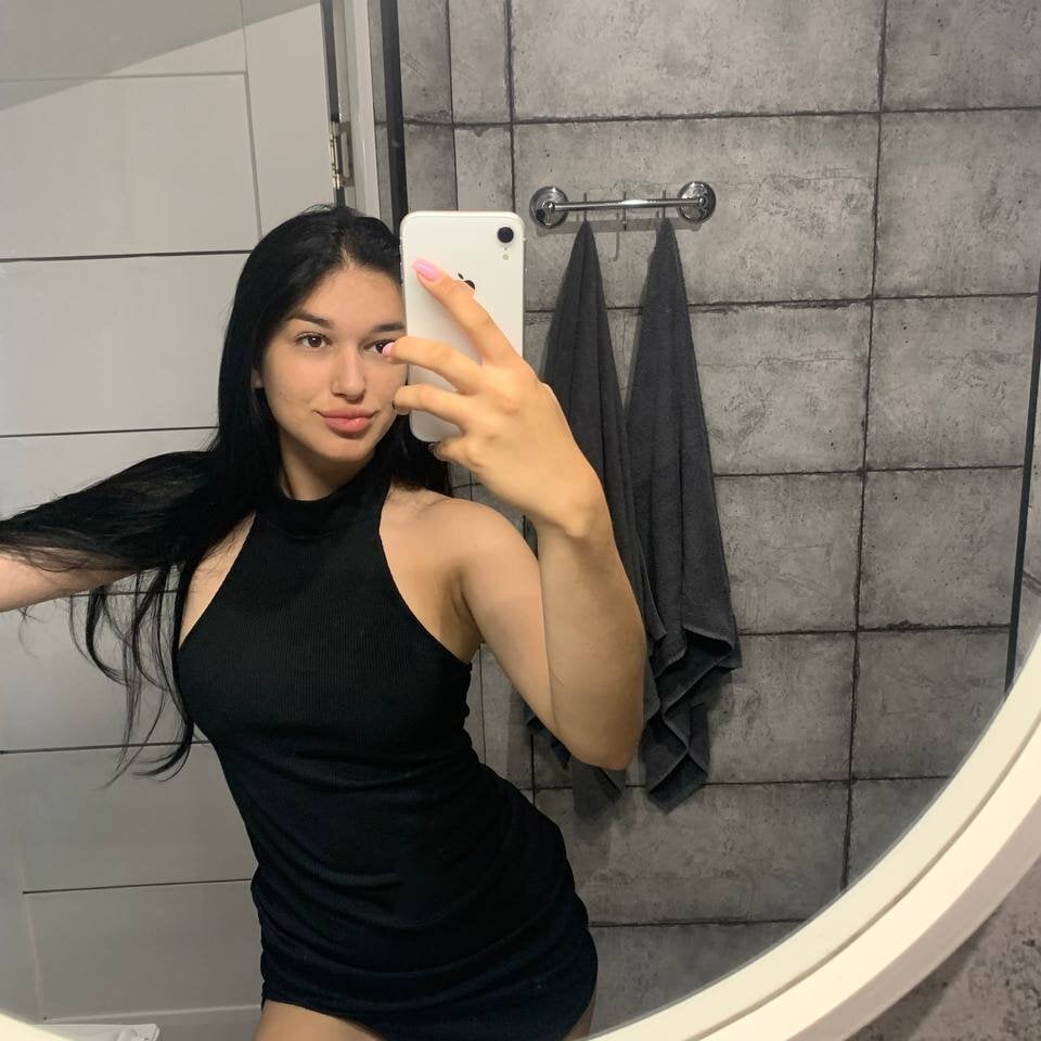 Vídeos sexuales y shows de cámaras grabados de Jade_Crystal | Stripchat