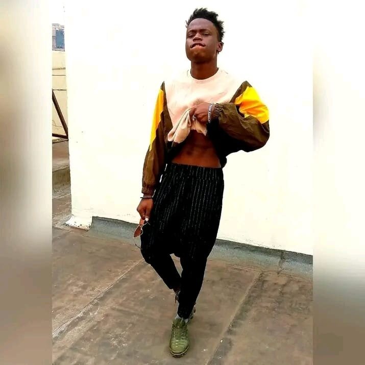 Freaky_travis Free Live Webcam Show & XXX Chat | xHamsterLive