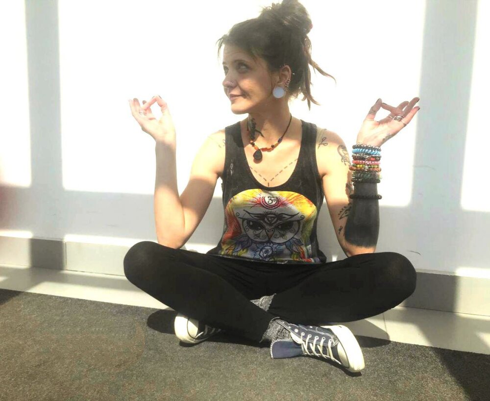 _IvyBelle_主播：免费直播性爱表演和聊天 | Stripchat