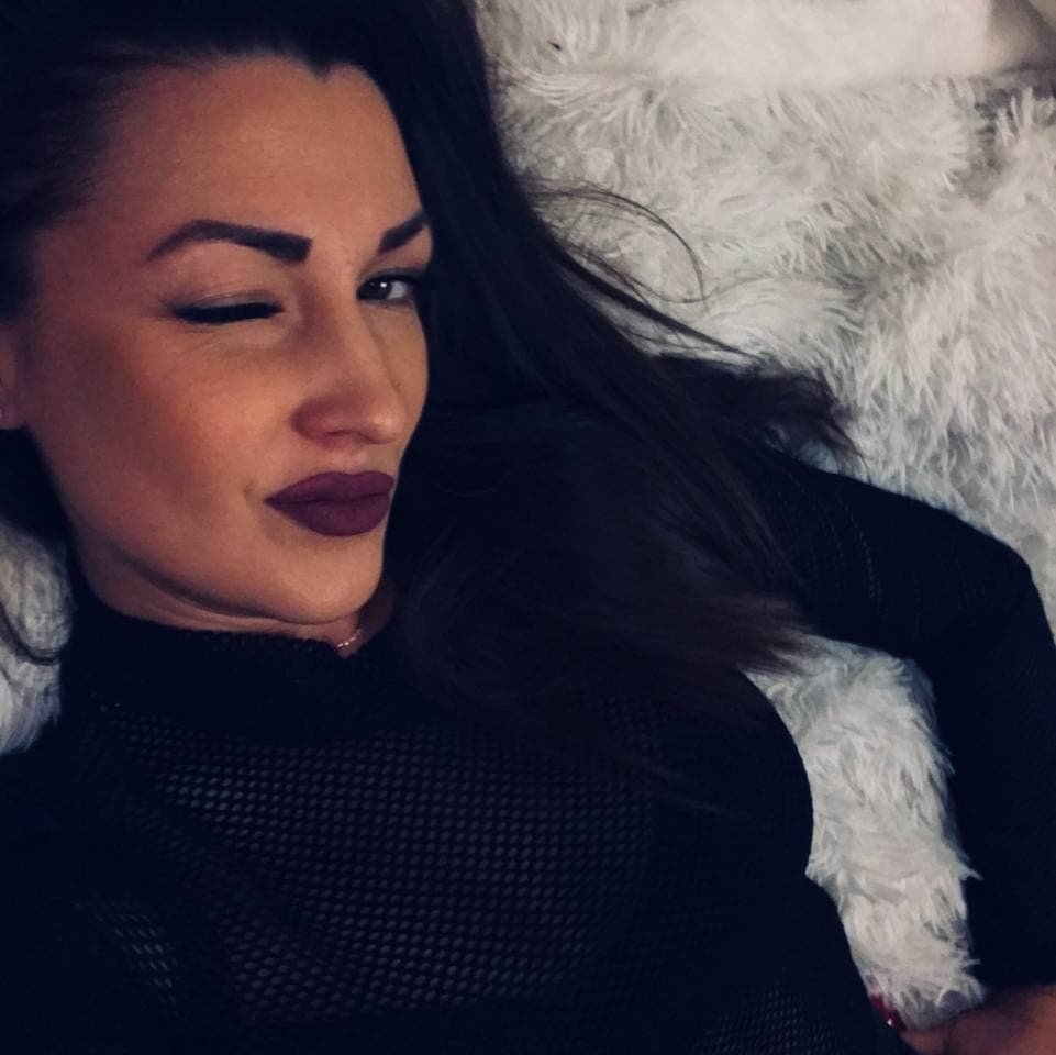 Show modela Wet_lipsss na kameri: besplatni seks show i | Stripchat