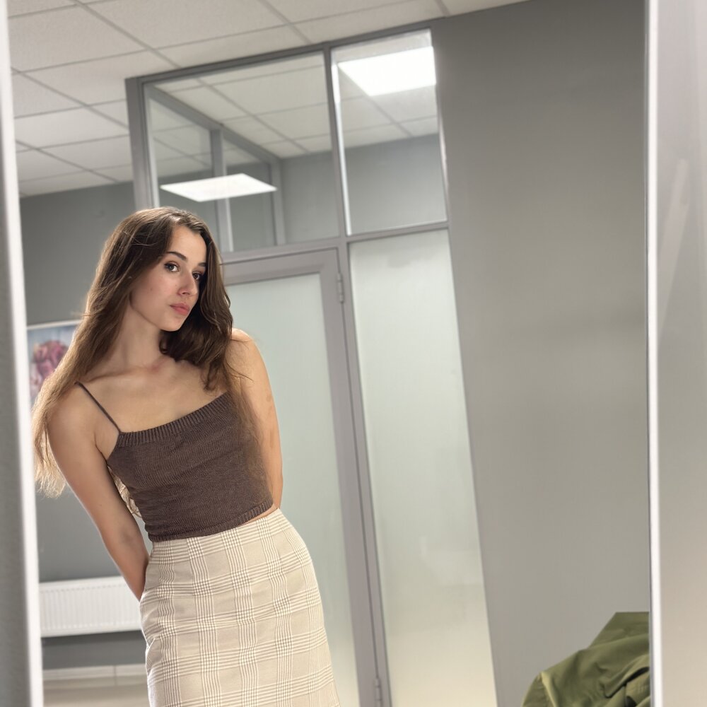 MayaMoran Webcam Model Profile | xHamsterLive