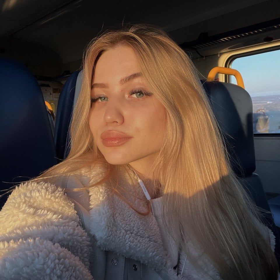 LinaStik Webcam Model Profile | xHamsterLive LinaStik Webcam Model Profile | xHamsterLive