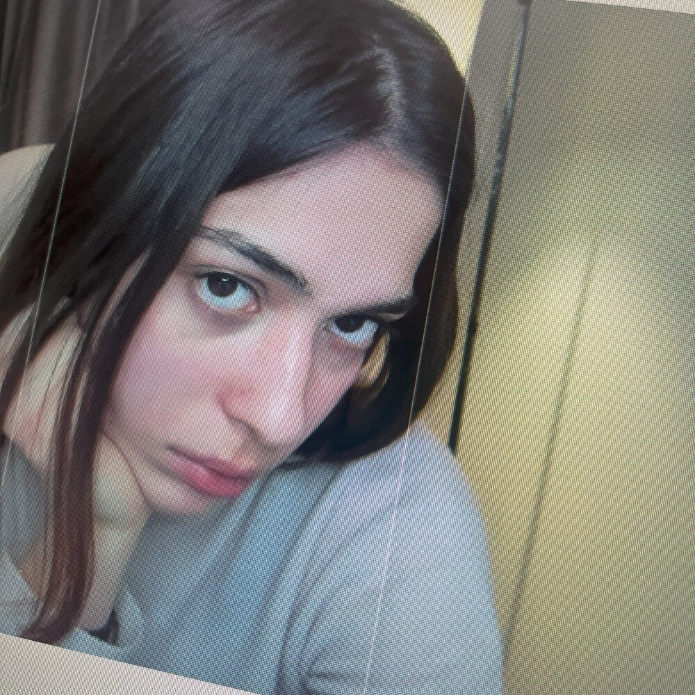 IslaGreen Webcam Model Profile | Myavlive