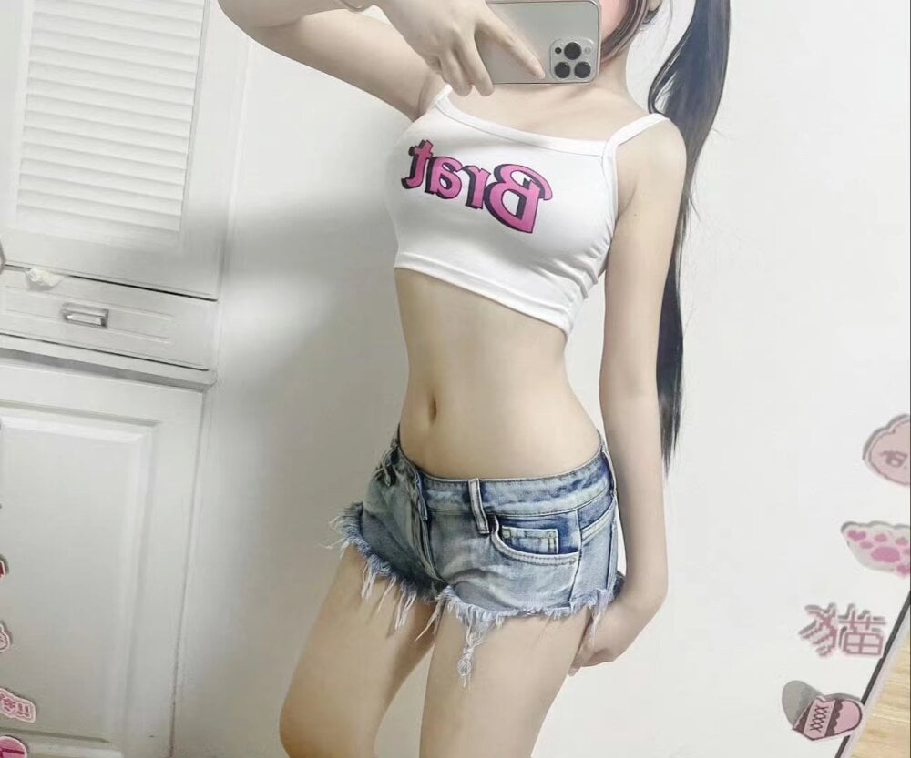 Tangtang-1009主播：免费直播性爱表演和聊天 | Stripchat