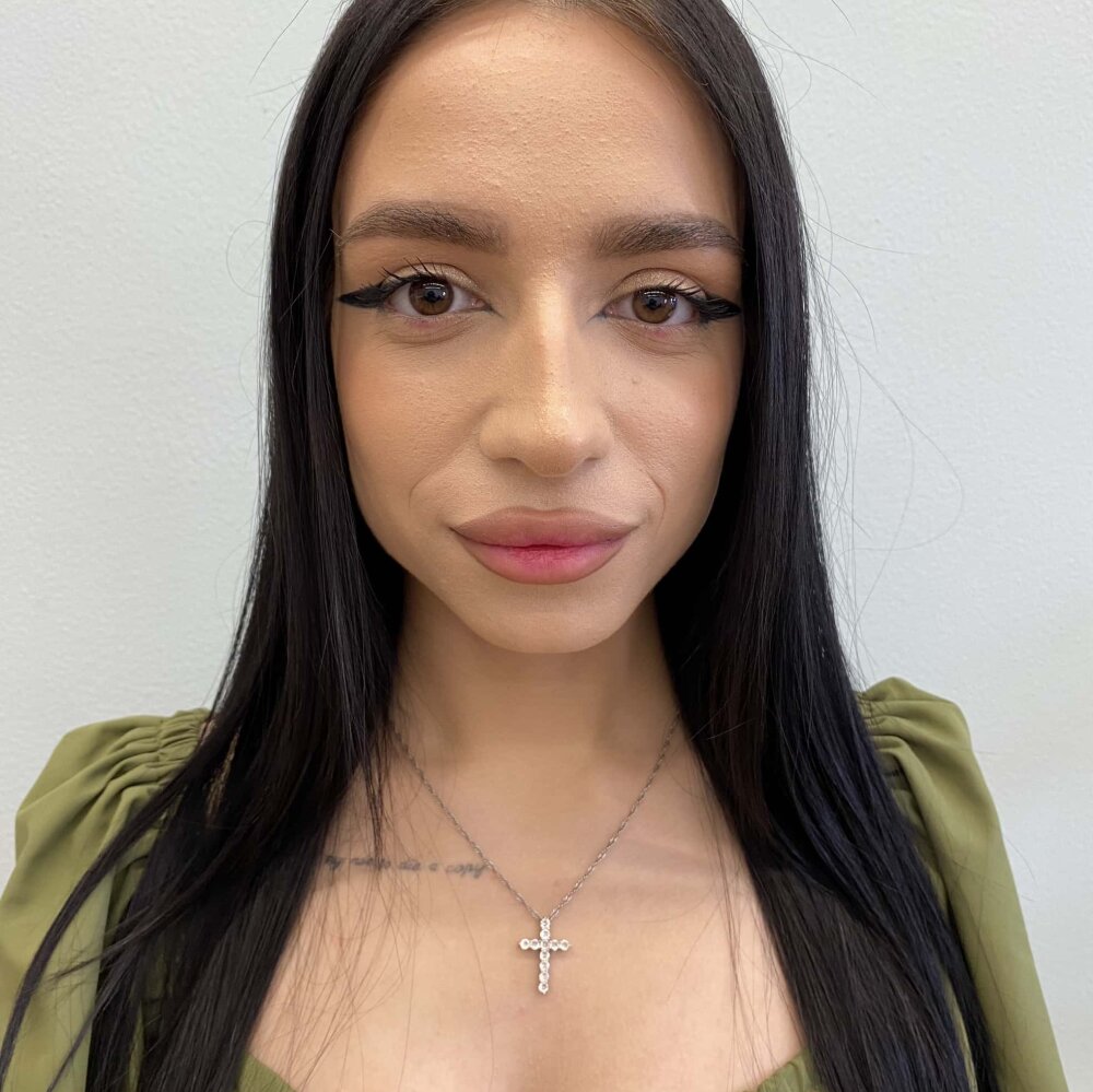 MiLeenaa Webcam Model Profile | xHamsterLive