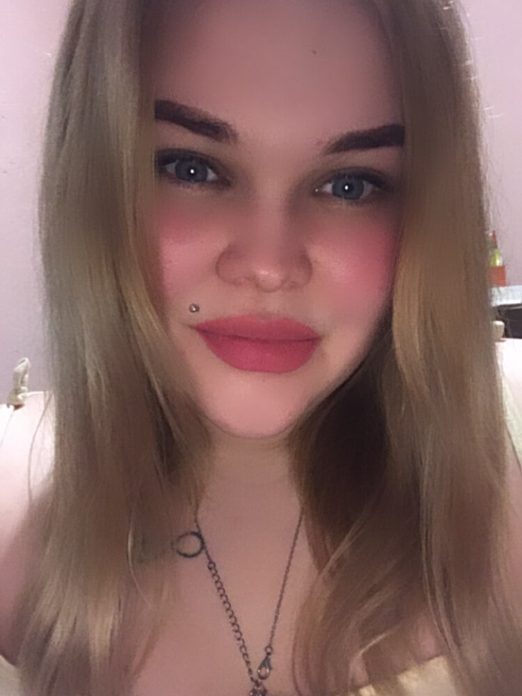 Alica_skylove主播：免费直播性爱表演和聊天 | Stripchat