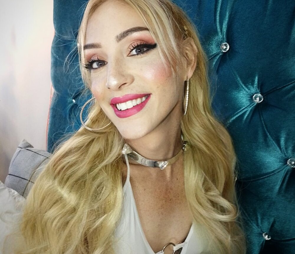 Elena_evans主播简介 | Stripchat