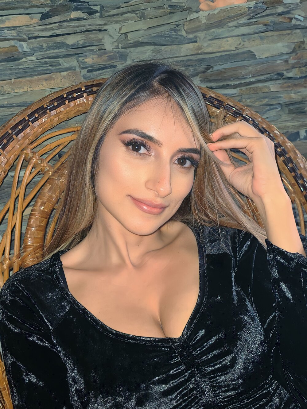 Jessy-Sam Webcam Model Profile | xhamsterlive.com