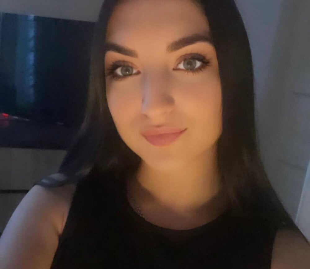 Show modela JuicySi na kameri: besplatni seks show i chat | Stripchat