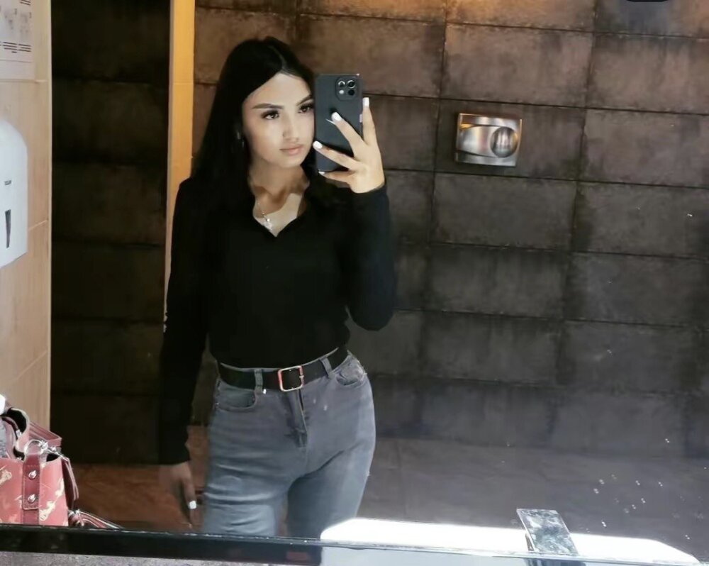 Crystal__nova主播简介 | Stripchat