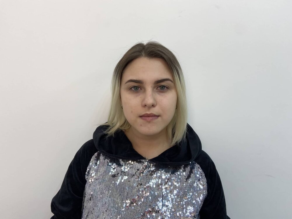 Yvetteroussel Cam Model Free Live Sex Show And Chat Stripchat