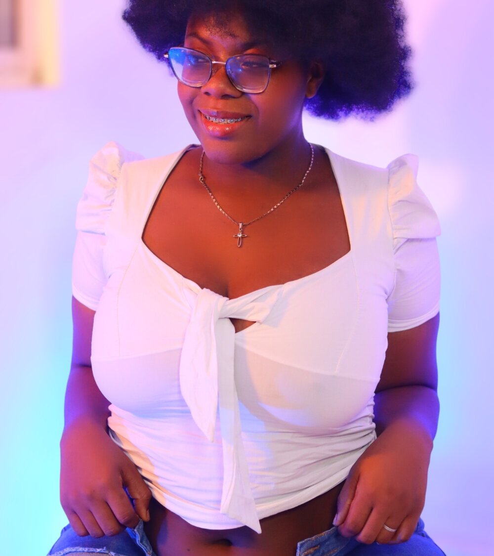 Modelo Webcam MILU_WILLIAMS_: Chat & Show de Sexo en Vivo | Stripchat