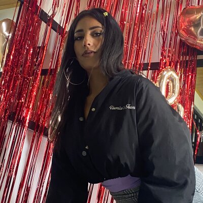 Modelo Webcam Elly_BB: Chat & Show de Sexo en Vivo Gratis | Stripchat