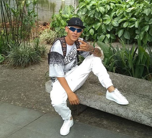 STEVEN-BISS-HOT主播简介 | Stripchat