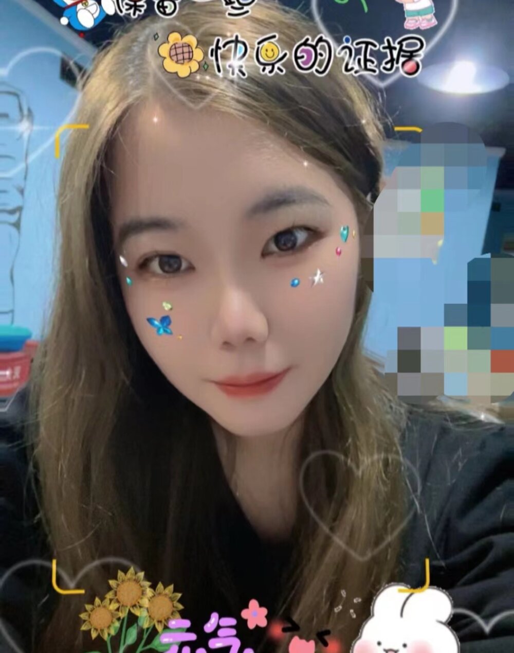 Xixi-18含裸照的性感照片墙 | Stripchat