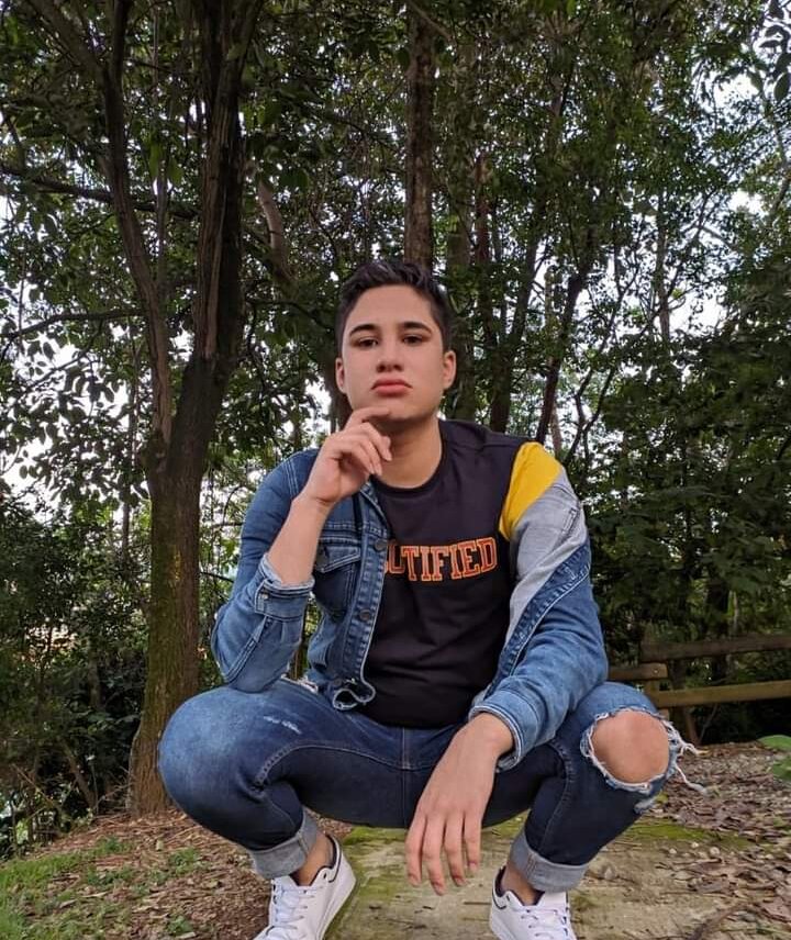 Modelo Webcam Apolo_devil: Chat & Show de Sexo en Vivo Gratis | Stripchat