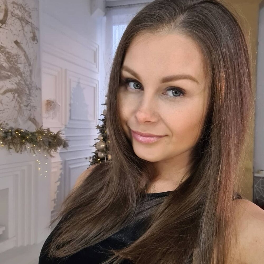 Yetişkin Sohbette Canlı Seks Şovlarıyla Porno Yıldızı Kamera Modeli Liza Shay Xhamsterlive