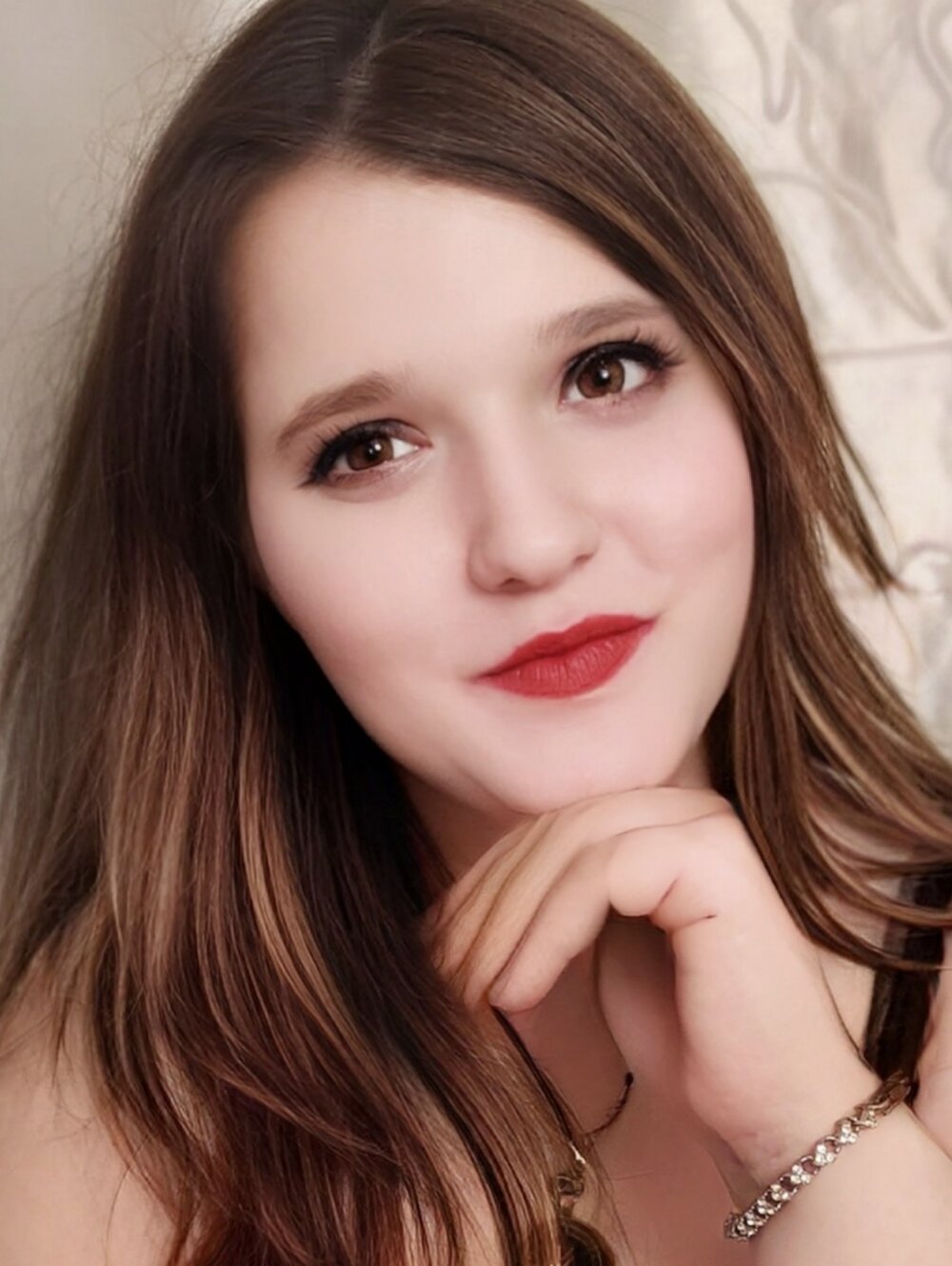 VeronaCute Webcam Model Profile | xHamsterLive