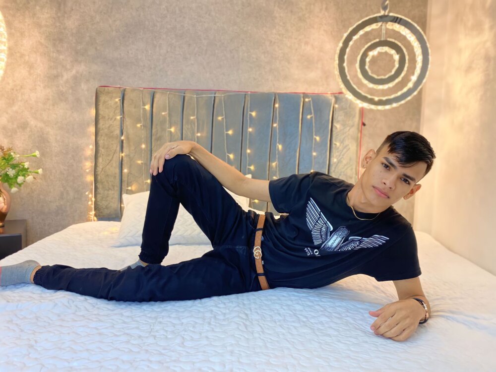 Stitch_Smith のキャスト：無料のライブセックス＆チャット | Stripchat